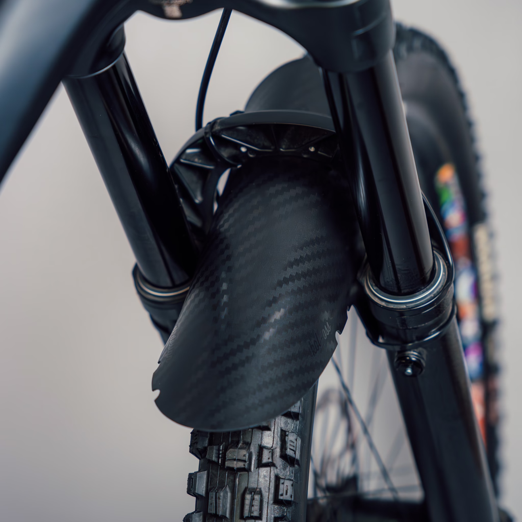 rie sel design kol oss Fender Carbon BIKE24