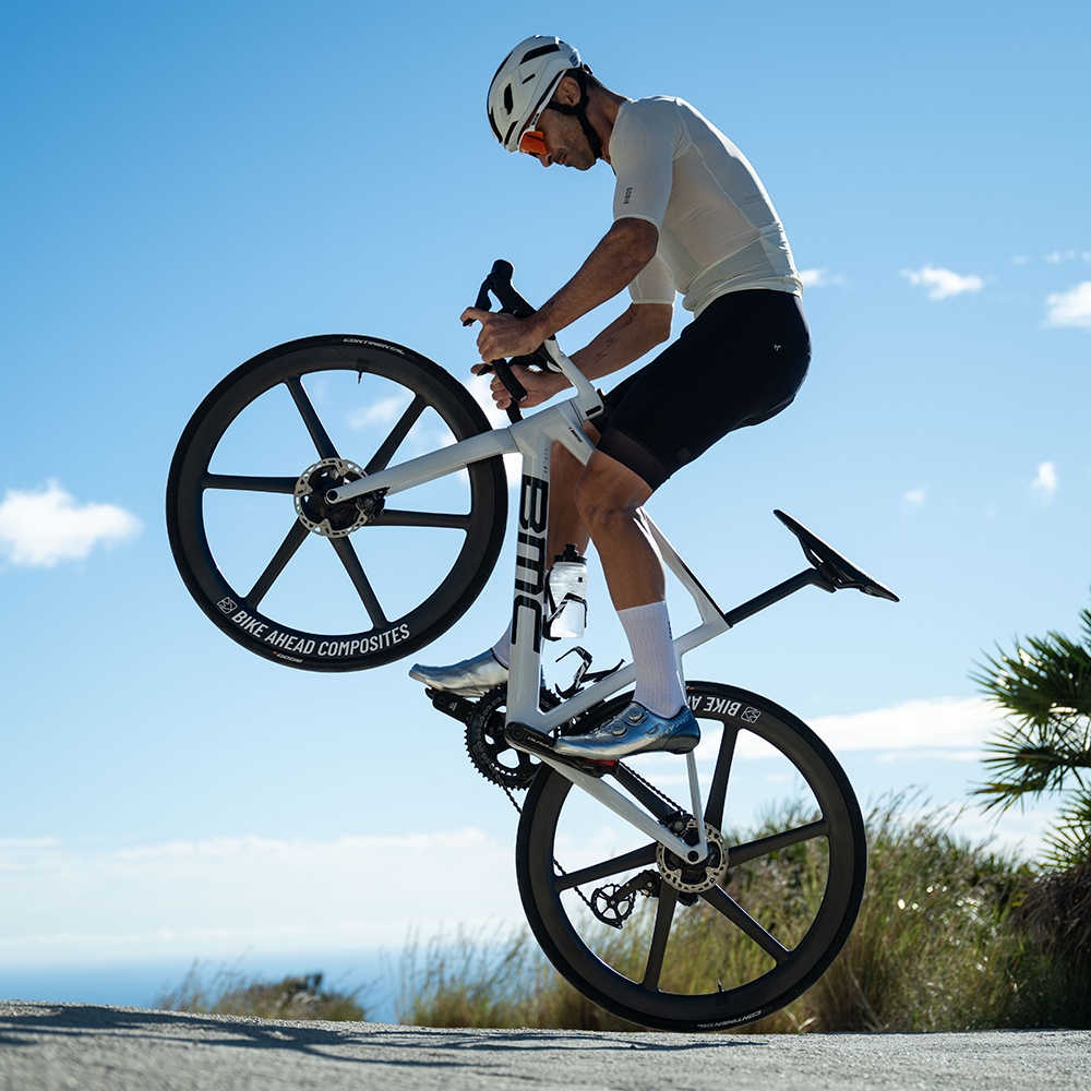 Custom Race Downhill WM 2025 – Champéry: Worlds Bikes – Teil 1