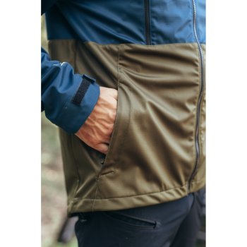 Northwave Easy Out Softshell Jacket Men - forest green/black 61 | BIKE24