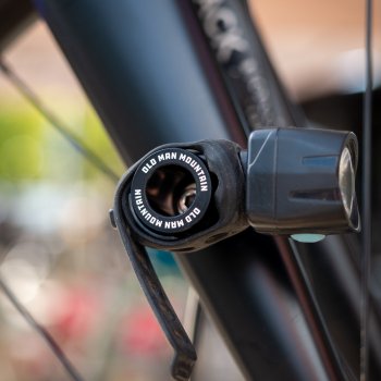 Old Man Mountain Front Light Mount | BIKE24