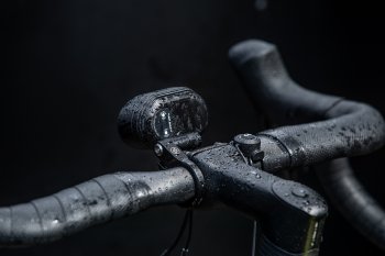 Supernova M99 DY Pro Frontleuchte - schwarz | BIKE24