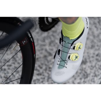 Northwave Revolution Road Shoes Men - light grey/sage 112 | BIKE24