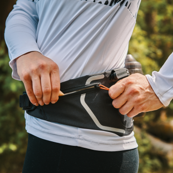 Fidlock Hip Belt Single 0.6L - black | BIKE24