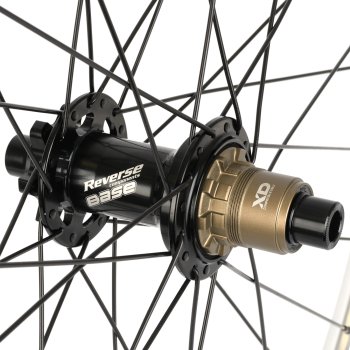 Reverse Components Black ONE Rear Wheel - 29" | Clincher | 6-Bolt ...