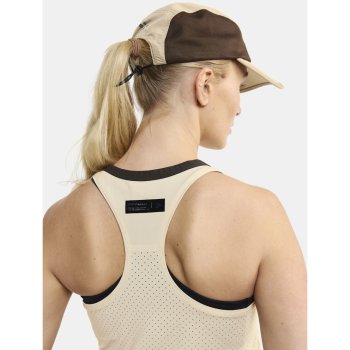 CRAFT Pro Hypervent Running Singlet 2 Women - Plaster | BIKE24