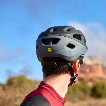 Smith Triad MIPS Helmet - Matte Ash / Roam | BIKE24