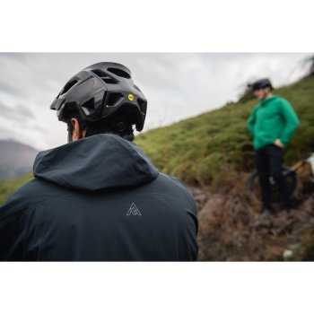 7mesh Cache Anorak Men - Black | BIKE24