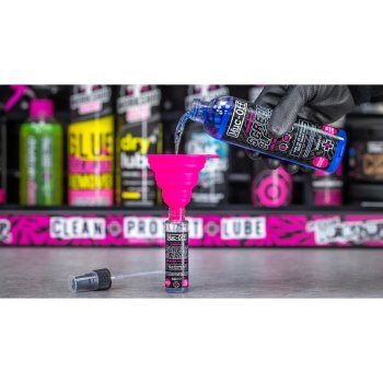 Muc-Off Collapsible Silicone Funnel - Small | BIKE24